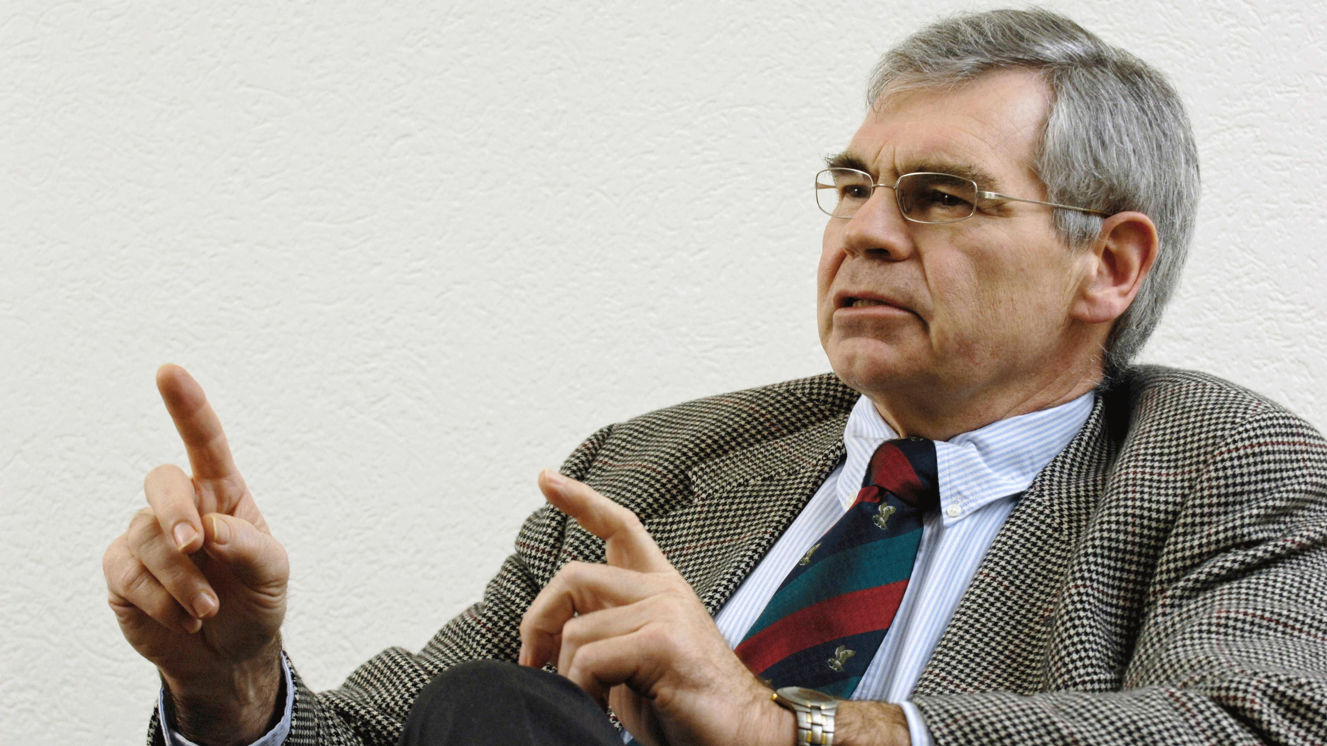 James Kellam, AO Past President (2004−06): "The AO is a living ...